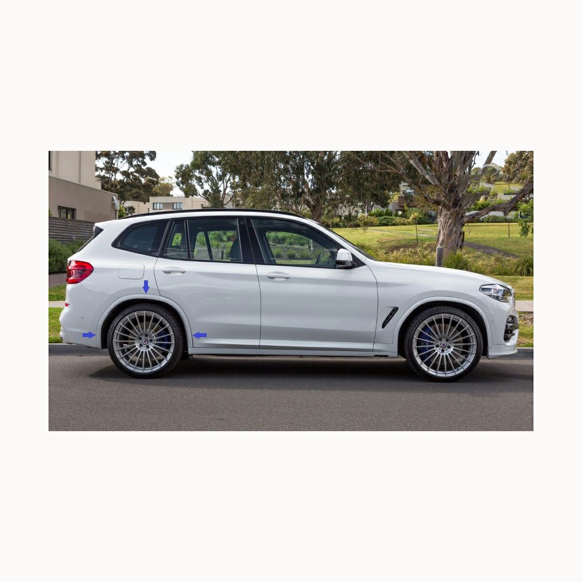 【BMW純正】X3(G01)／X4(G02) リア ホイール アーチ 未塗装 右 51777400670